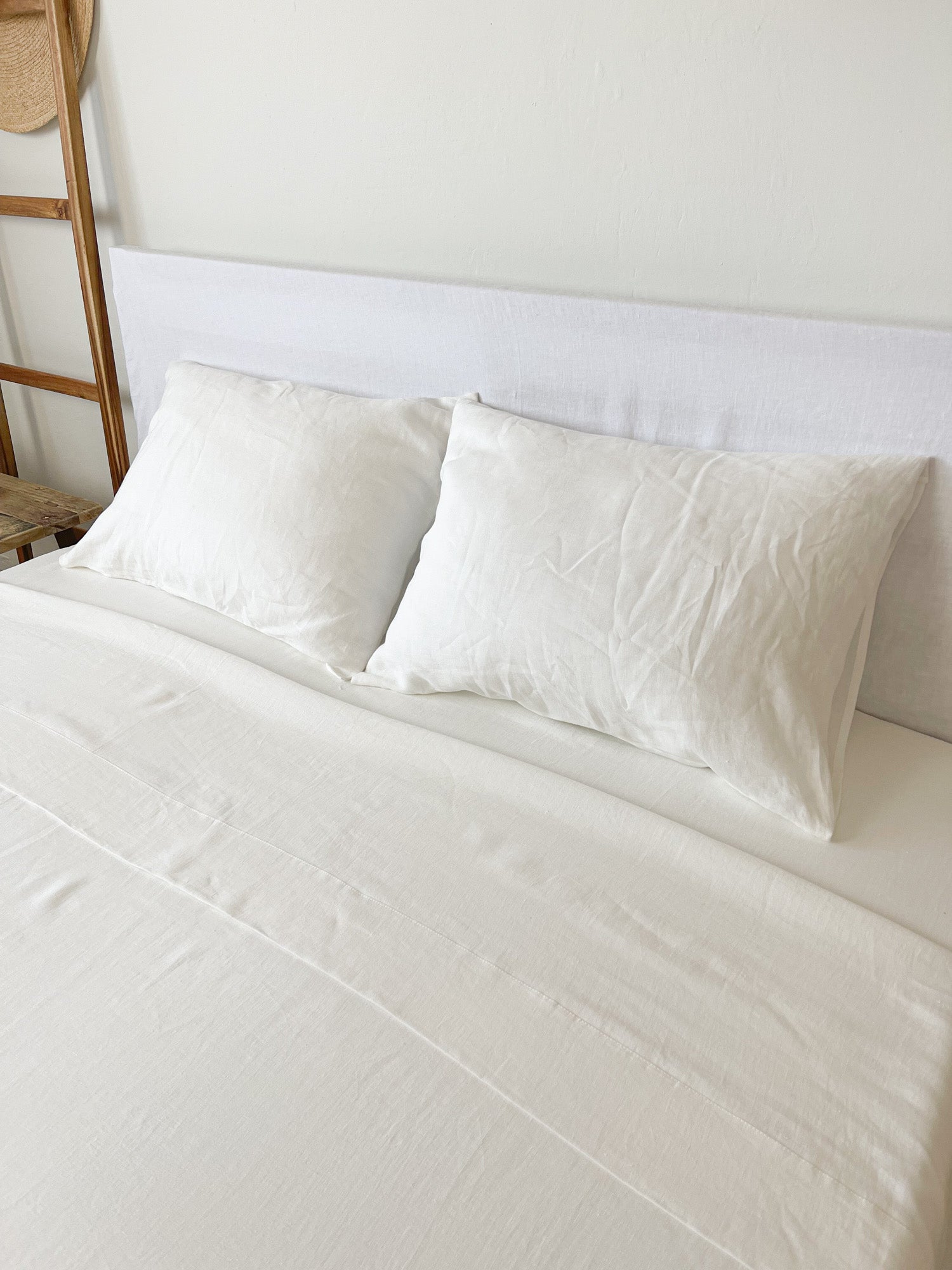 Handmade Off-White Flax Linen Bed Sheets – Soft & Breathable – Linen Notes