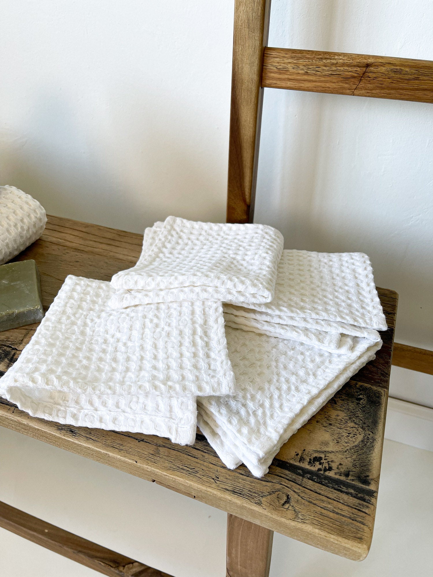 White Waffle Washcloth – Soft & Sustainable – Linen Notes