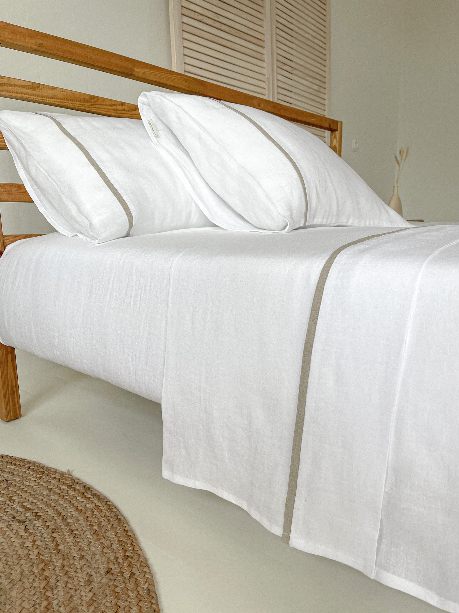White Linen Sheet set with Beige Trim | Linen Notes